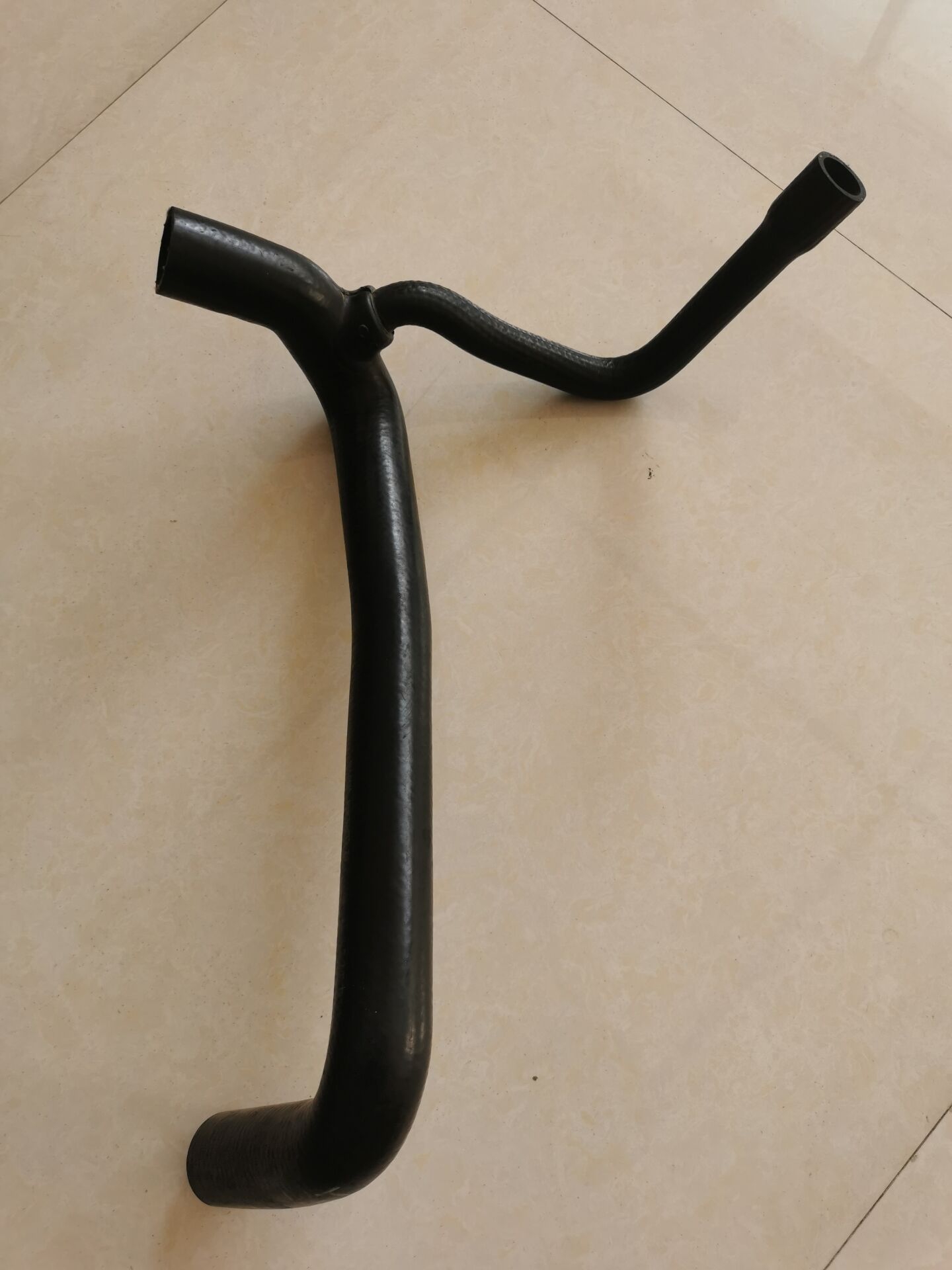 1J0121096BS.1J0145834T大汽车众水管橡胶管.废气管。通风管-阿里巴巴