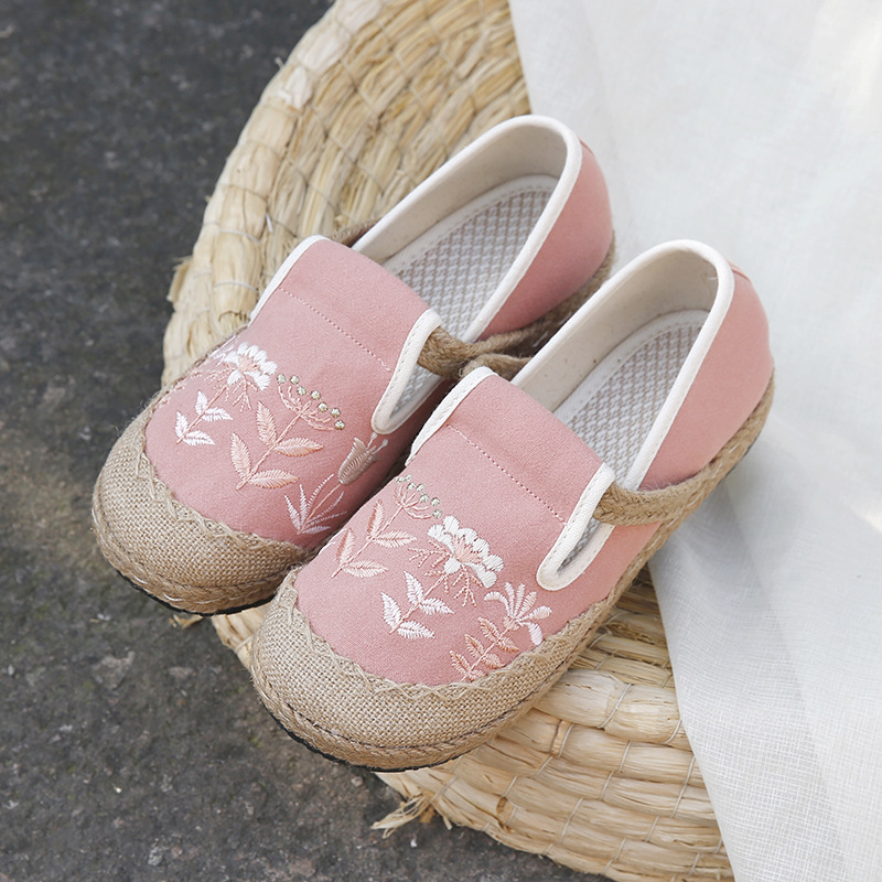 old Beijing cloth shoes female national wind restoring ancient ways ...
