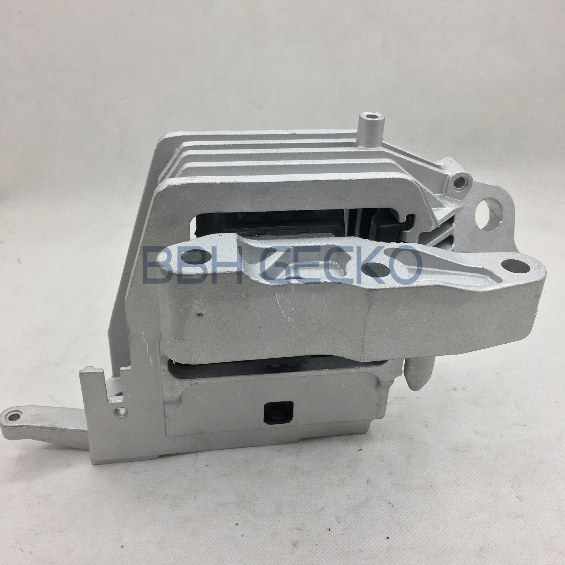 热销产品适用于宝马F45 汽车配 发动机支架机脚胶22116885934现货-阿里巴巴