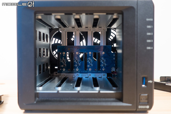 硬盘Synology群晖 DS920+ DS918+升級 网络存储NAS家庭云存储-阿里巴巴