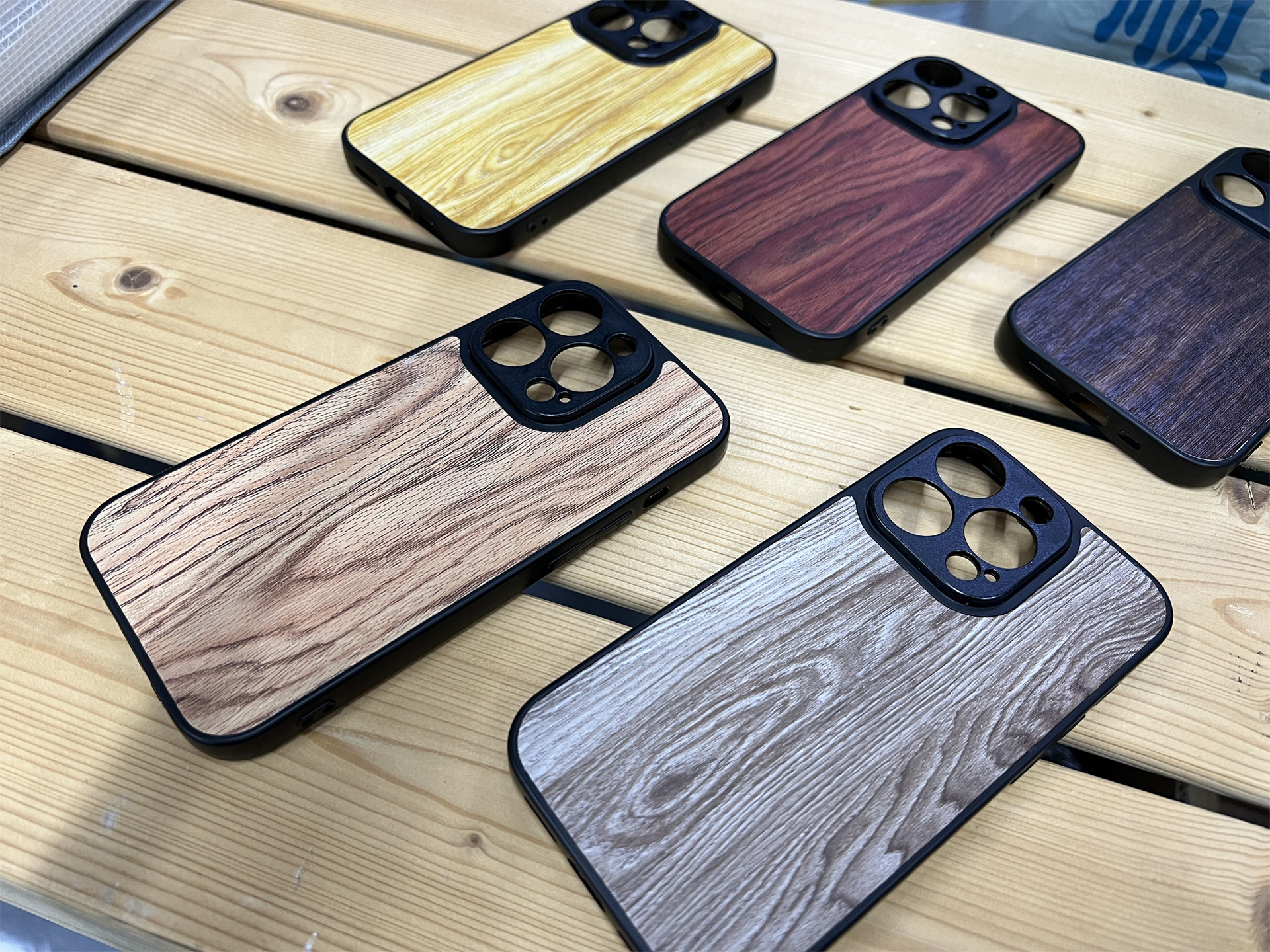 工厂适用iPhone15木纹手机壳精孔仿木贴皮木壳苹果三星S23U保护套-阿里巴巴