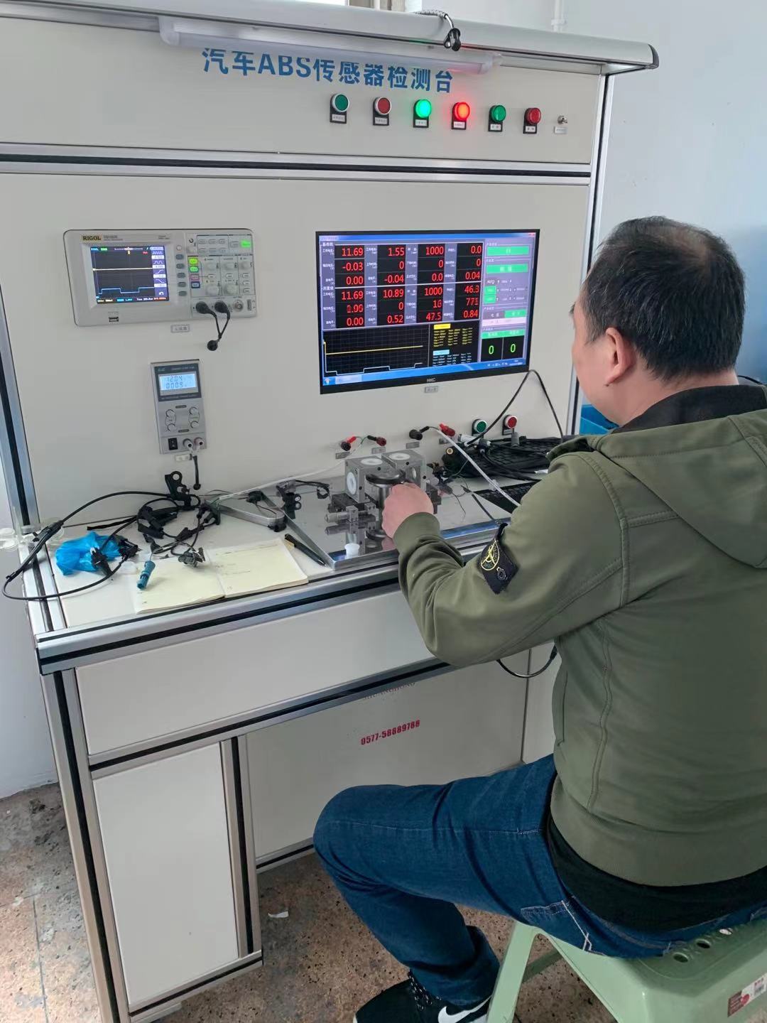 卡车磨损传感器 21296863 68326512 23740253 适用于沃尔沃-阿里巴巴