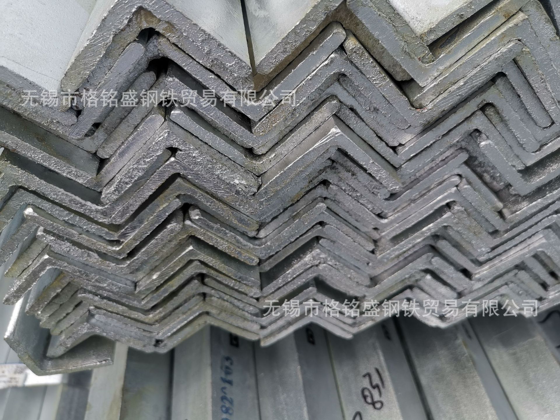 国标Q235B 镀锌角铁 40*40*4角铁 40*4厚 镀锌角铁 镀锌角钢50x50-阿里巴巴