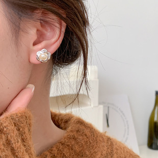 925纯银山茶花珍珠耳钉女韩版简约小众设计甜美气质花朵耳环E0625-阿里巴巴