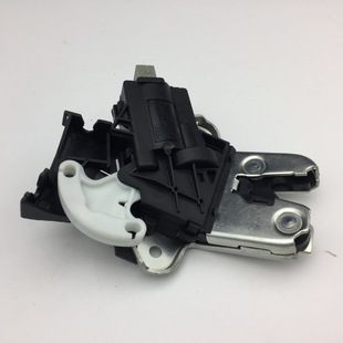 速腾迈腾 B7L后备箱锁块电机马达总成4F5827505D-阿里巴巴