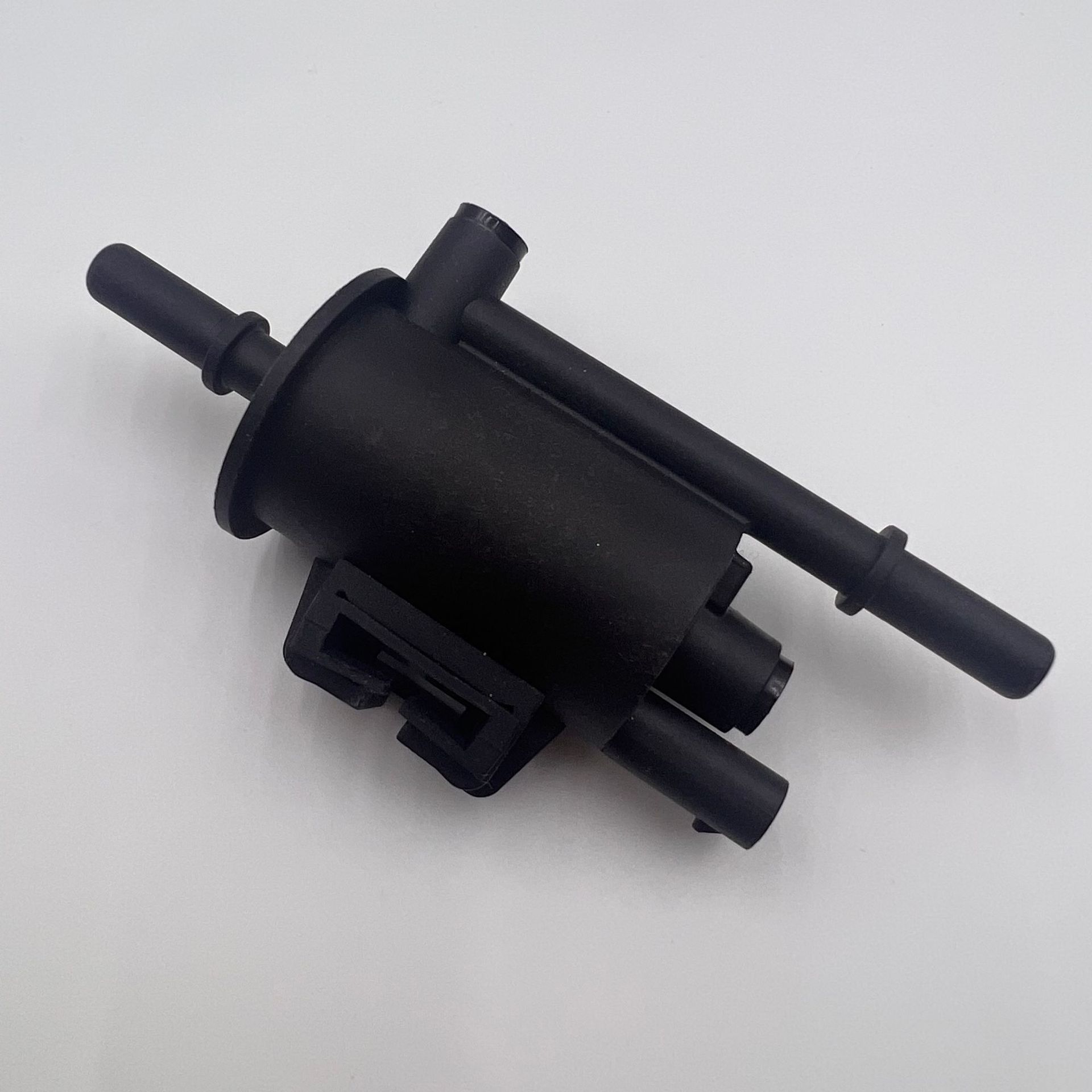 24106669 厂家直供 询价 适用于荣威 别克新英朗雪佛兰碳罐电磁阀-阿里巴巴