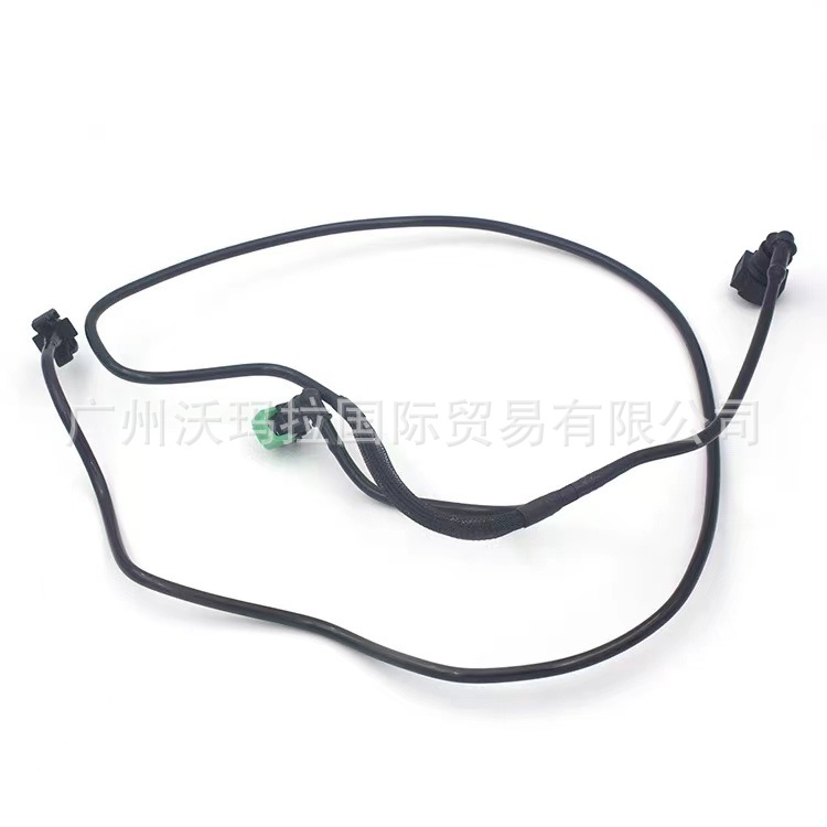 31410409适用沃尔沃XC60 S60L付水壶水管 防冻冷却液付水箱出水管-阿里巴巴