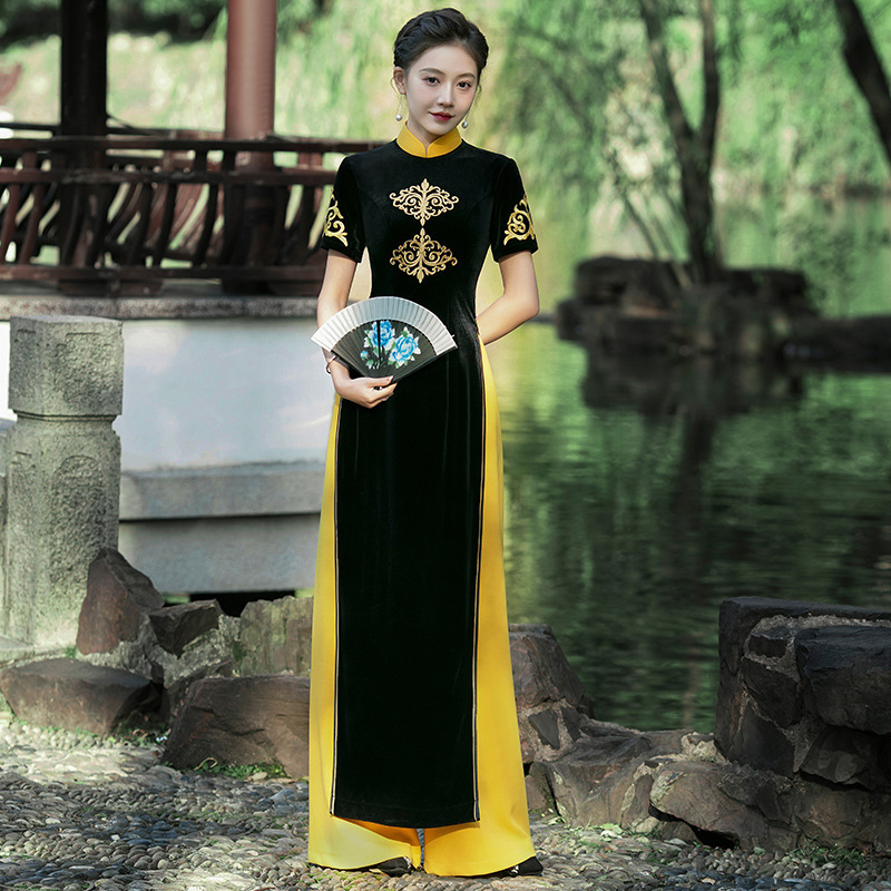 Women purple velvet Chinese dress Oriental Retro Qipao Cheongsam model ...