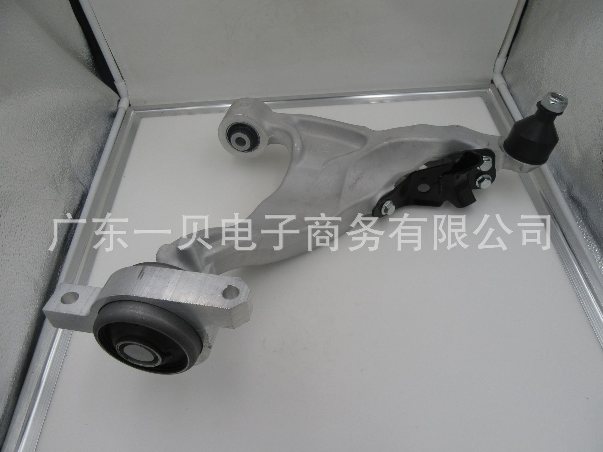 适用于英菲尼迪风雅Y51 前下悬挂54501-1MA0B 54500-1MA0B-阿里巴巴