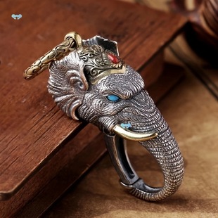 Divine Handcrafted Silvery Keychain - Exquisite Car-阿里巴巴