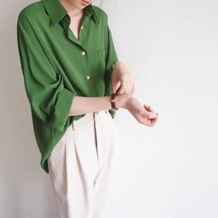JOJOZ 油画绿竖纹质感金属扣长袖宽松衬衫chic口袋通勤时髦复古-阿里巴巴