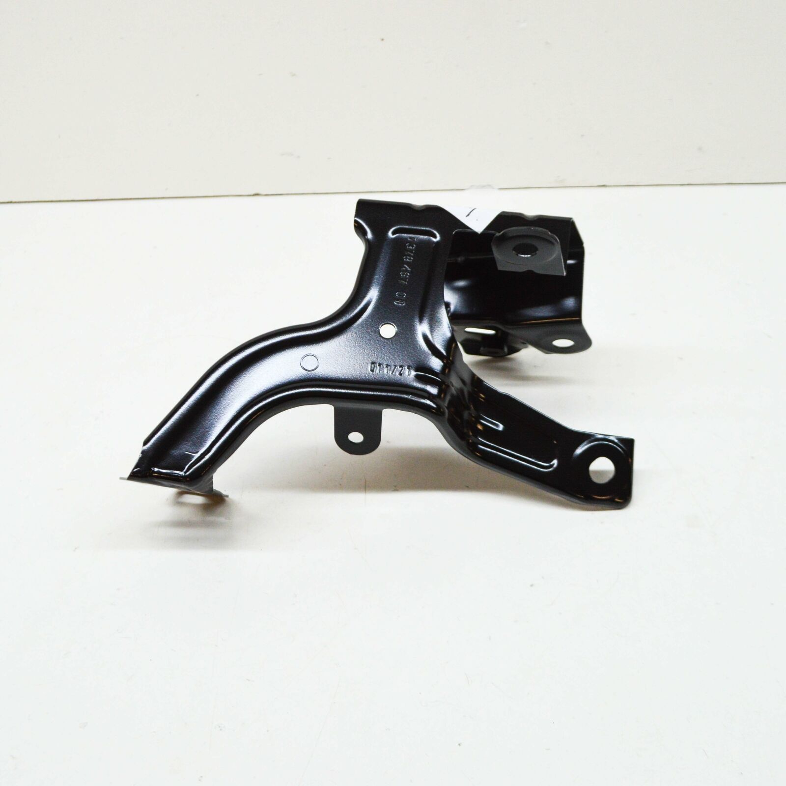 41007481063，41007481064 适用于宝马 BMW G32 6系GT前叶子板支-阿里巴巴