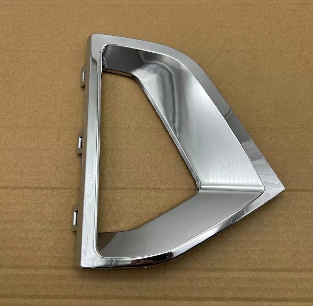 51119463481 适用20-22款宝马5系 G30G38前杠亮条 雾灯框电镀饰条-阿里巴巴