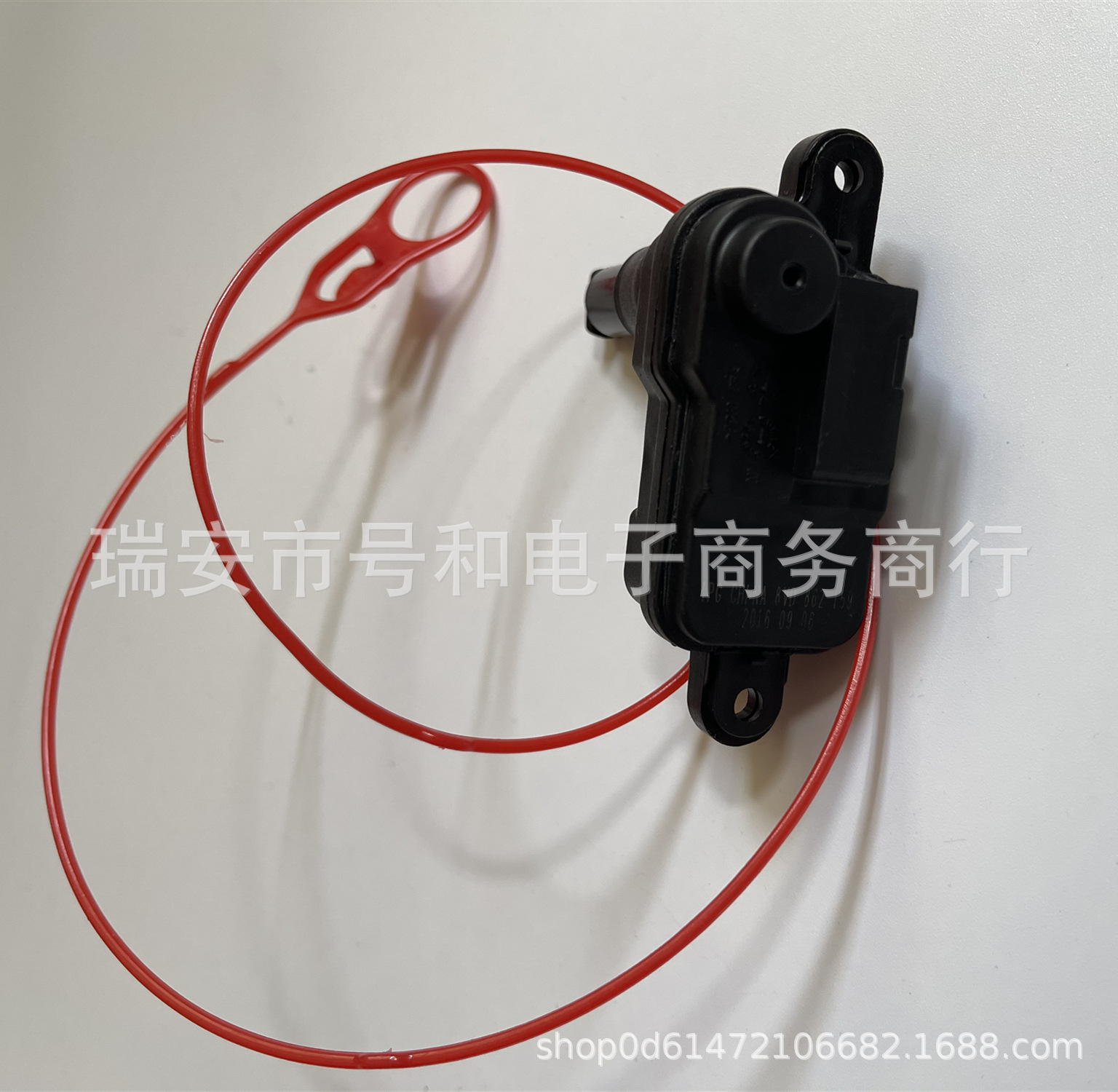 厂家直发 油箱盖电机 油箱盖闭锁器 8V0862153 4M0862153-阿里巴巴