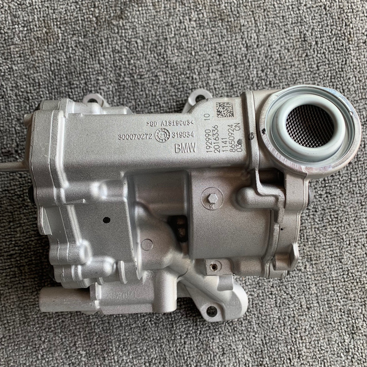 适用宝马b38 b48发动机机油泵总成 11417624135 11418616719-阿里巴巴