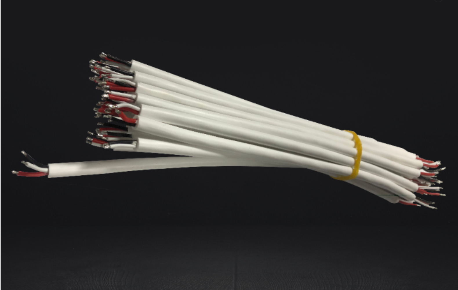 PE辐照线UL4413 16 18 20AWG 22AWG 24AWG 26AWG 28 30传感器线束-阿里巴巴