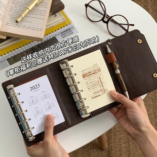 复古软皮PU三折手账本日记本M5A7双环三折本定活两用送内页侧插板-阿里巴巴