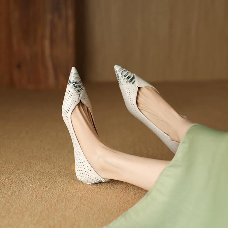 CHIKO Moree Pointy Toe Kitten Heels Pumps Shoes