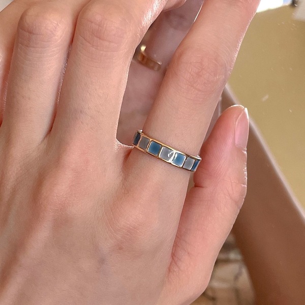 Emerald Design Sense Ring Women's High-end Sense Fashionable Sex Cold ...