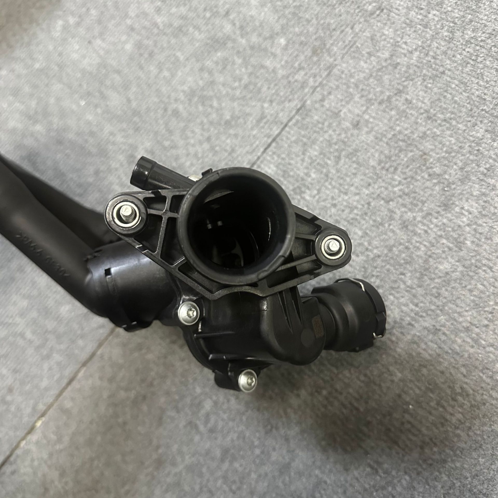 274 200 01 15适用于奔驰 274发动机冷却节温器恒温器A2742000115-阿里巴巴