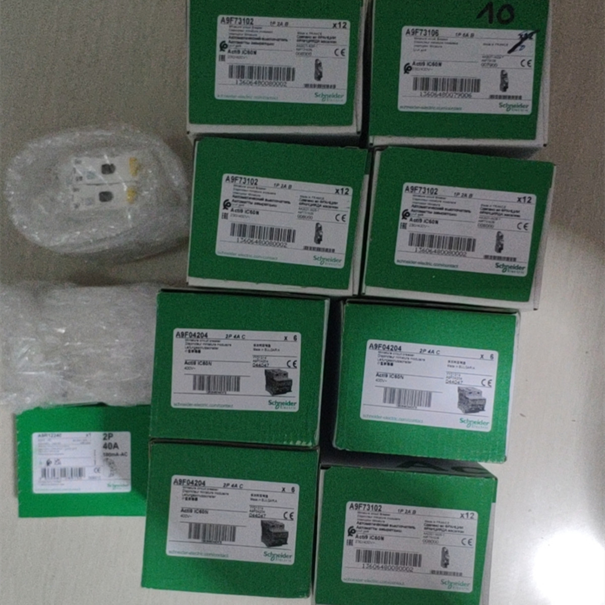 A9F92204 IC60L 2P Z4A好价格断路器VIGIIC65-ELE-2P 40A GS2LL3-阿里巴巴