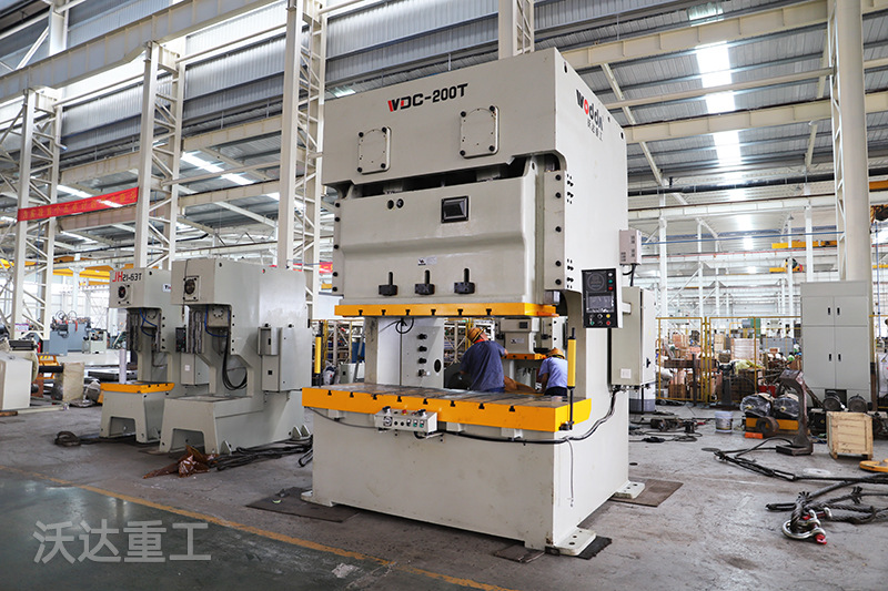 沃达160吨200吨250吨开式双点气动冲床 315吨双轴高精度冲压冲床-阿里巴巴