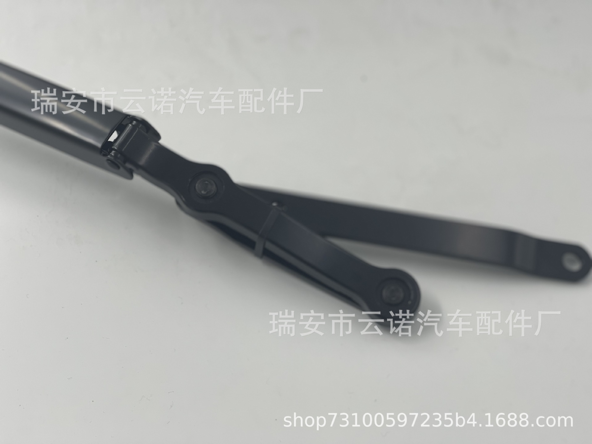 工厂批发适用于奔驰 前档雨刮器 雨刮臂 1668200944 A1668200944-阿里巴巴