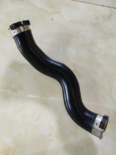 11618572859适用于宝马涡轮增压管中冷器胶管11 61 8 572 859-阿里巴巴