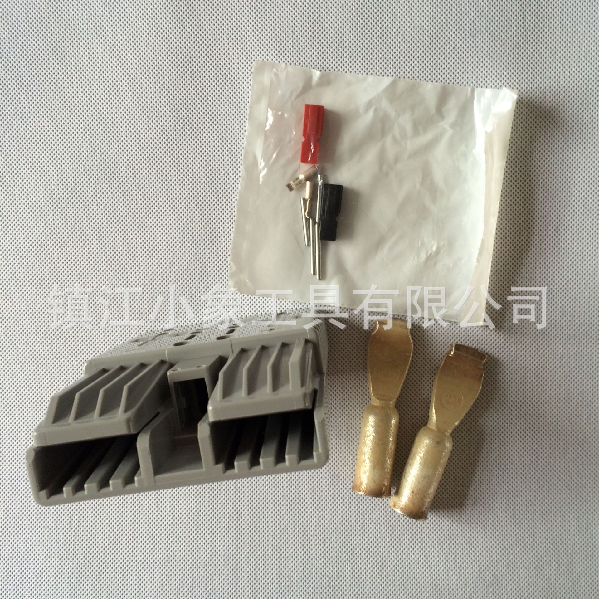 安德森SBX350电源插头 叉车充电连接器 合力杭叉大连丰田电动配件-阿里巴巴