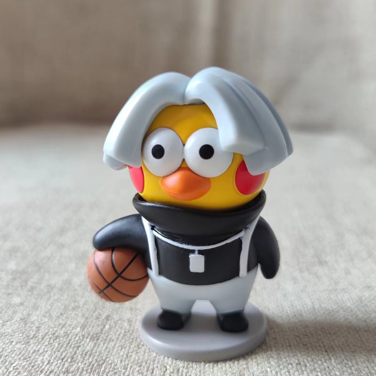 鸡你太美手办 坤坤KUNKUN 创意模型 打篮球 车载小黑子摆件现货-阿里巴巴