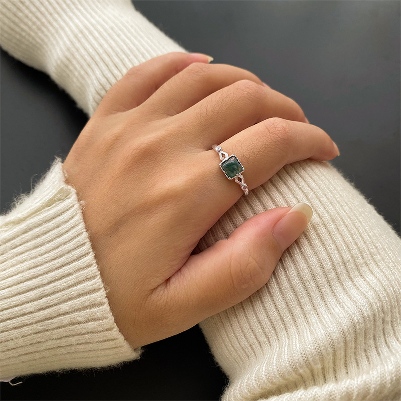2023新款S925纯银小方糖戒指女时尚流行绿苔藓方块食指戒指环厂家-阿里巴巴