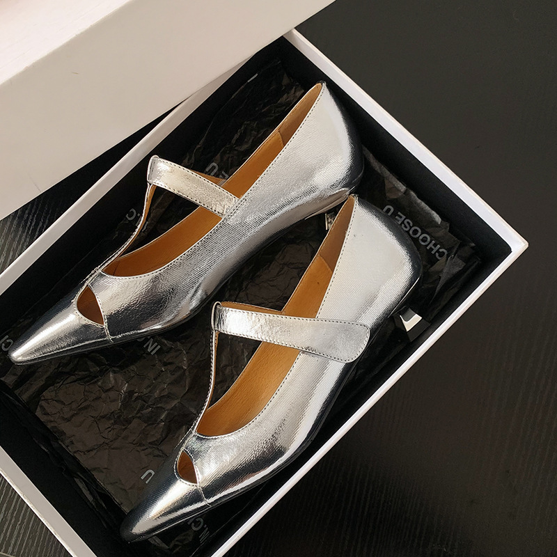 CHIKO Brynn Pointy Toe Kitten Heels T-Strap Shoes