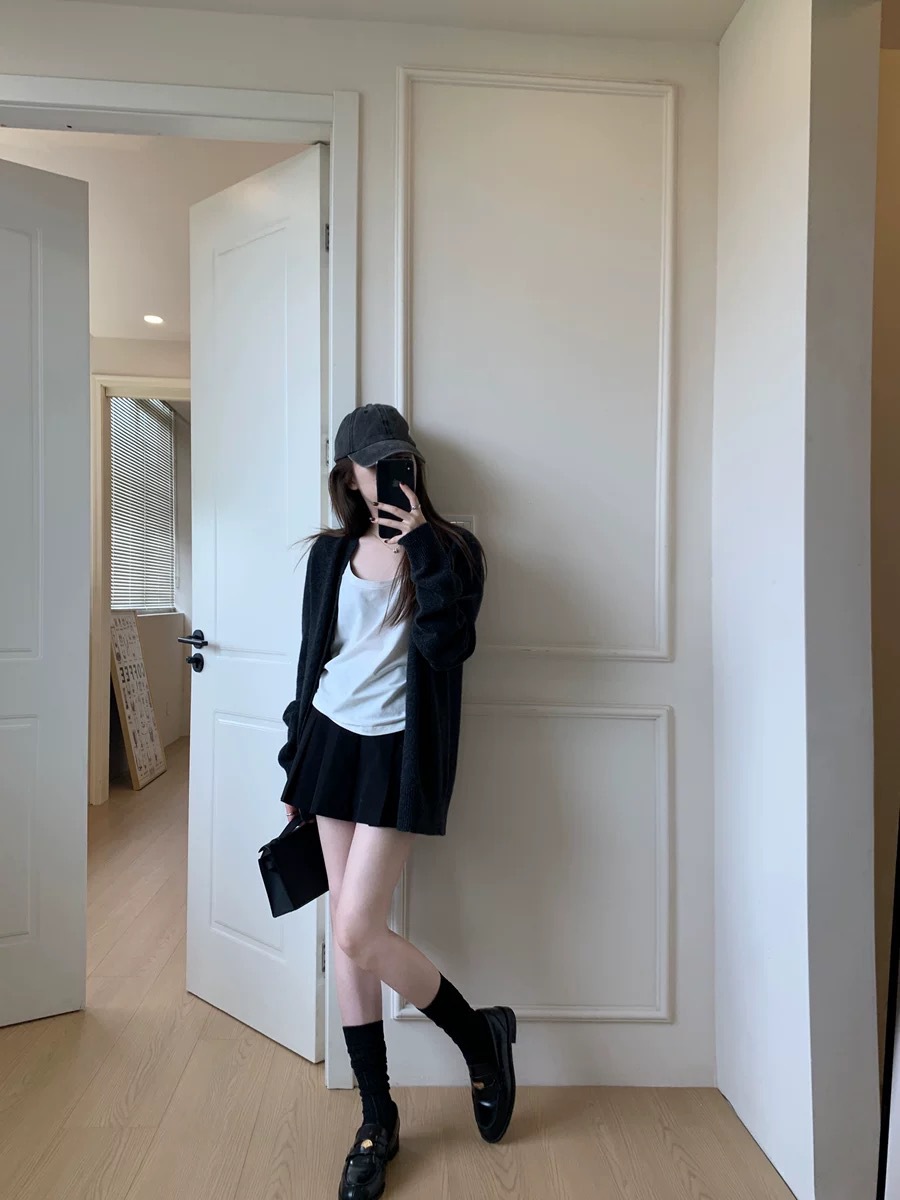 choouan_期待秋天 100%羊毛极简撞色内缝线 b@br经典v领开衫-阿里巴巴