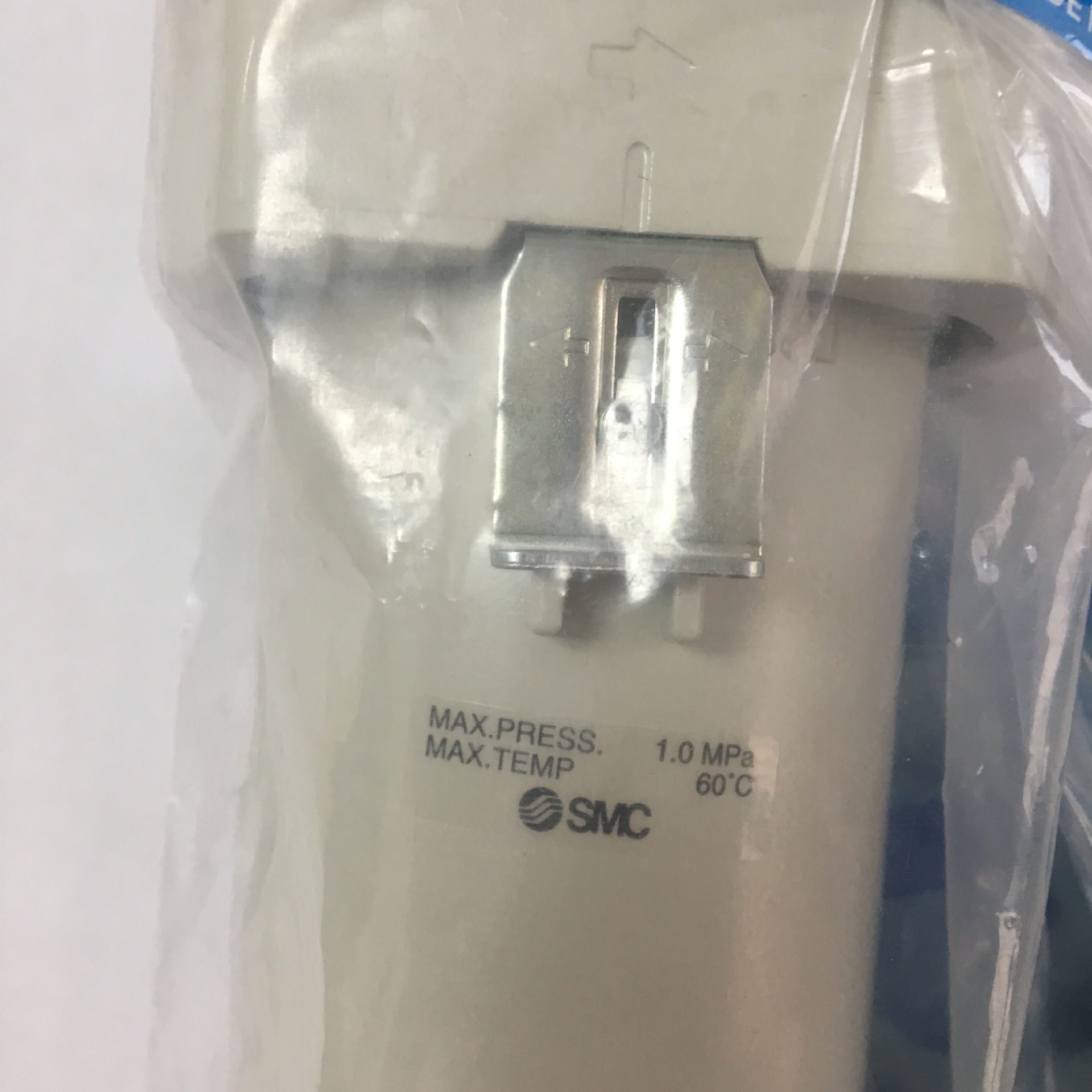 日本SMC原装正品过滤减压阀AW40-04-A AW40-04B-A AW40-04G-A-阿里巴巴