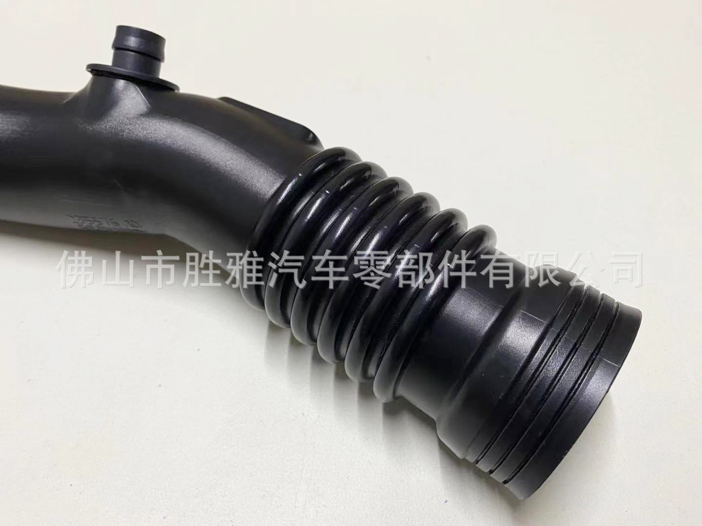 适用宝马X5 X6 F15 F16 进气管空气导管 充气导向件 13718626487-阿里巴巴