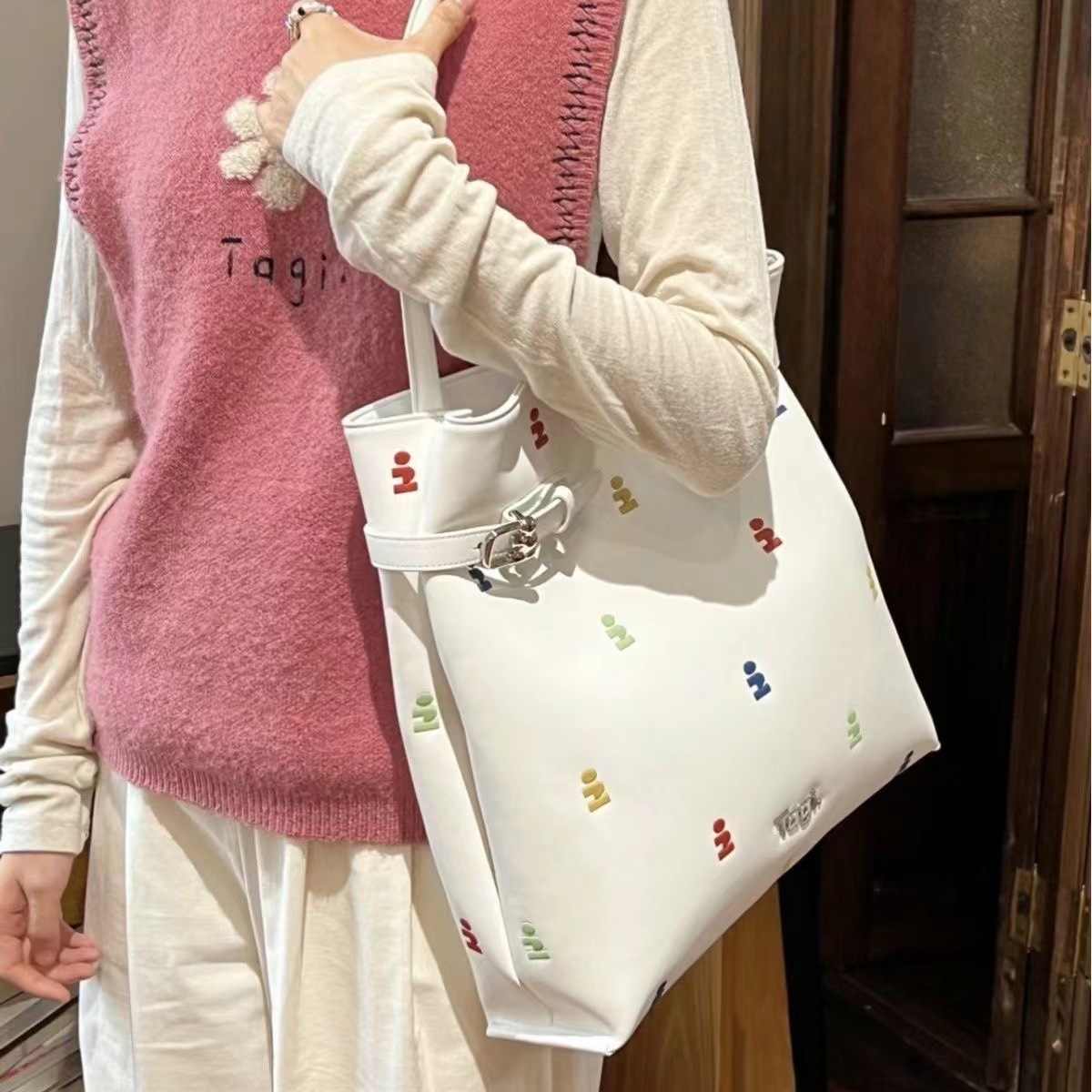 Tagi新款想象搭扣通勤大容量帆布hobo皮托特刺绣单肩斜跨手提包包-阿里巴巴