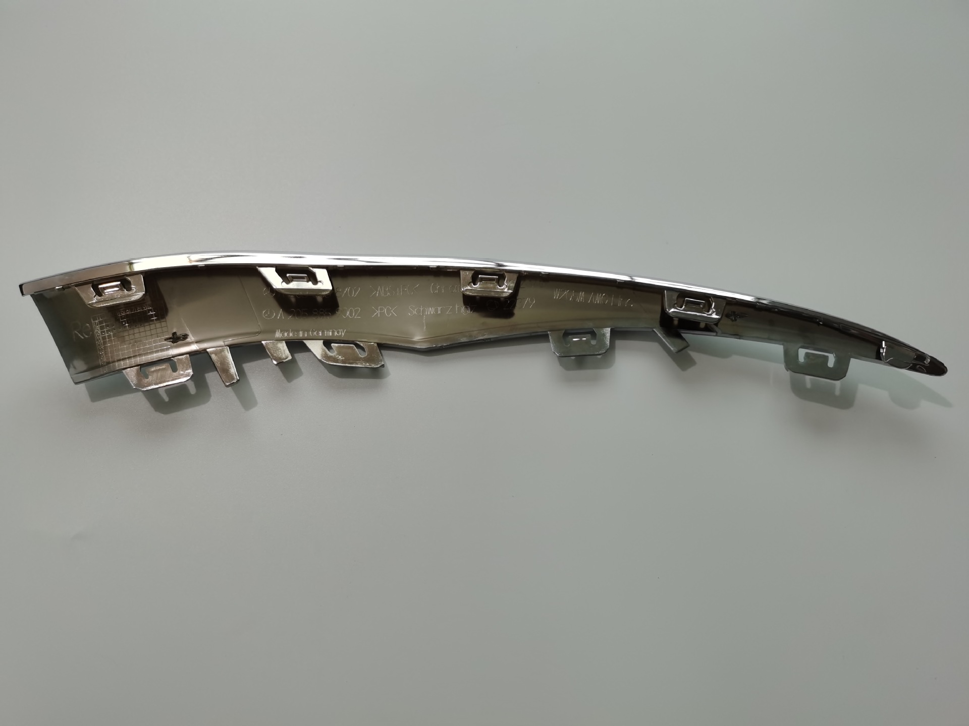 适用W205C200C300C400C450C63前杠前唇电镀亮条饰条中间前杠亮条-阿里巴巴