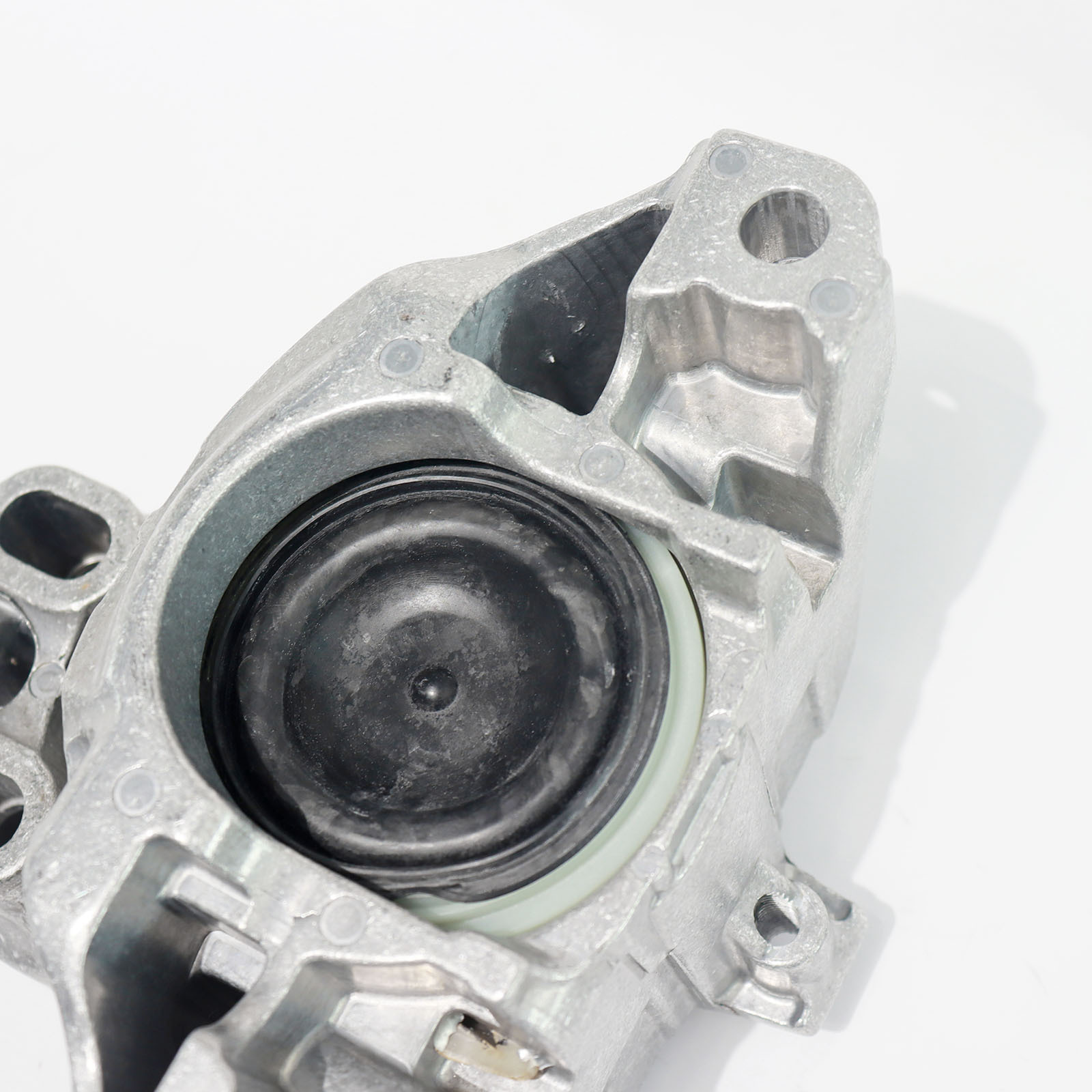 汽车发动机支架脚胶 机脚胶 适用于奔驰W176 W117 A2462400617-阿里巴巴