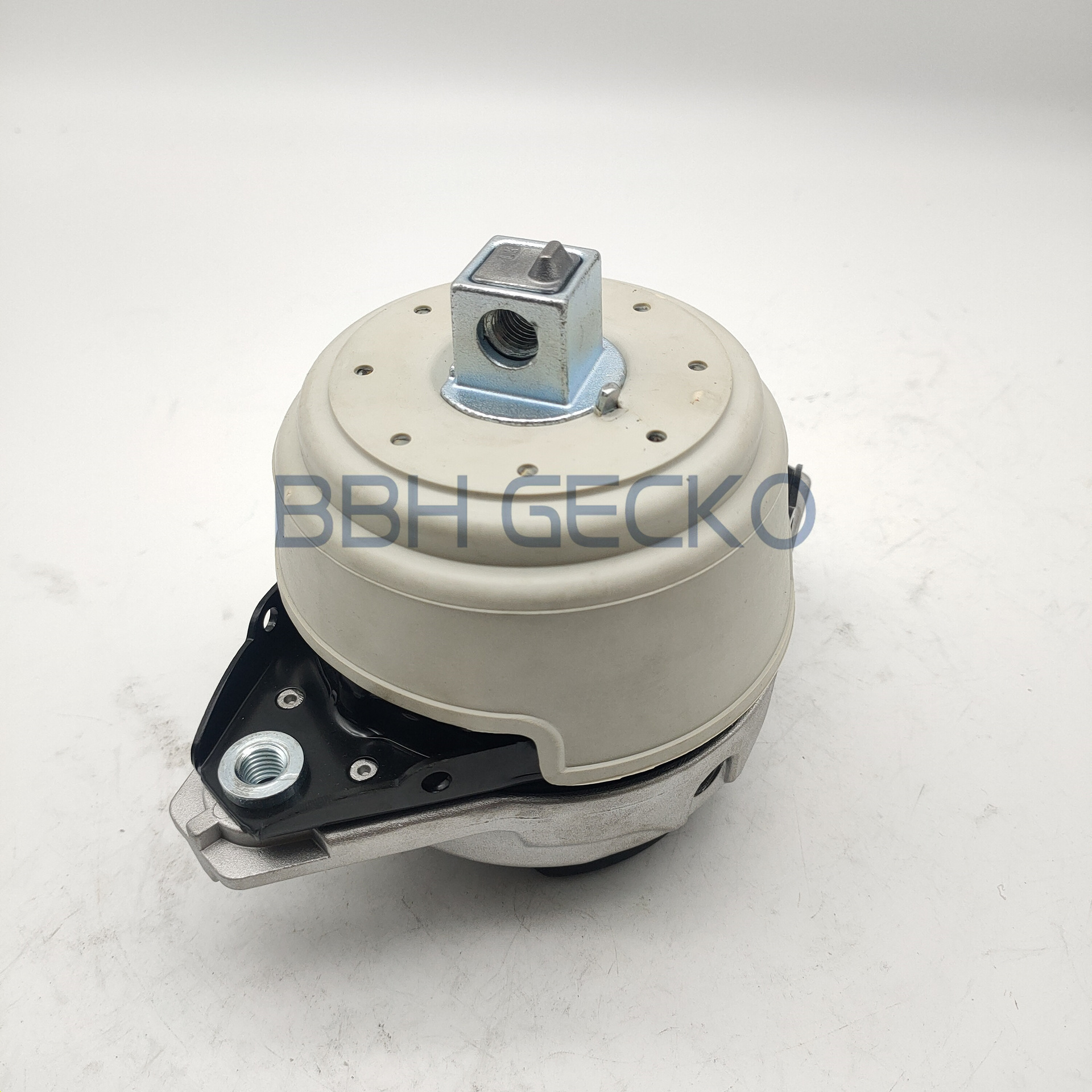 现货供应适用于奔驰W166发动机支架垫 机脚胶1662406117工厂直销-阿里巴巴