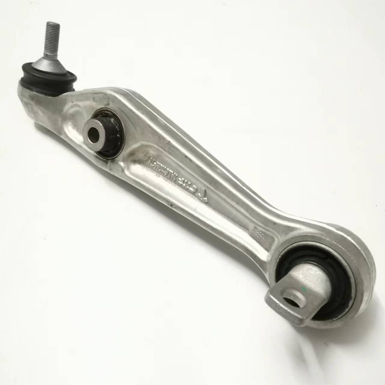 适用特斯拉model3前摆臂前下悬挂1044341-00-d-阿里巴巴