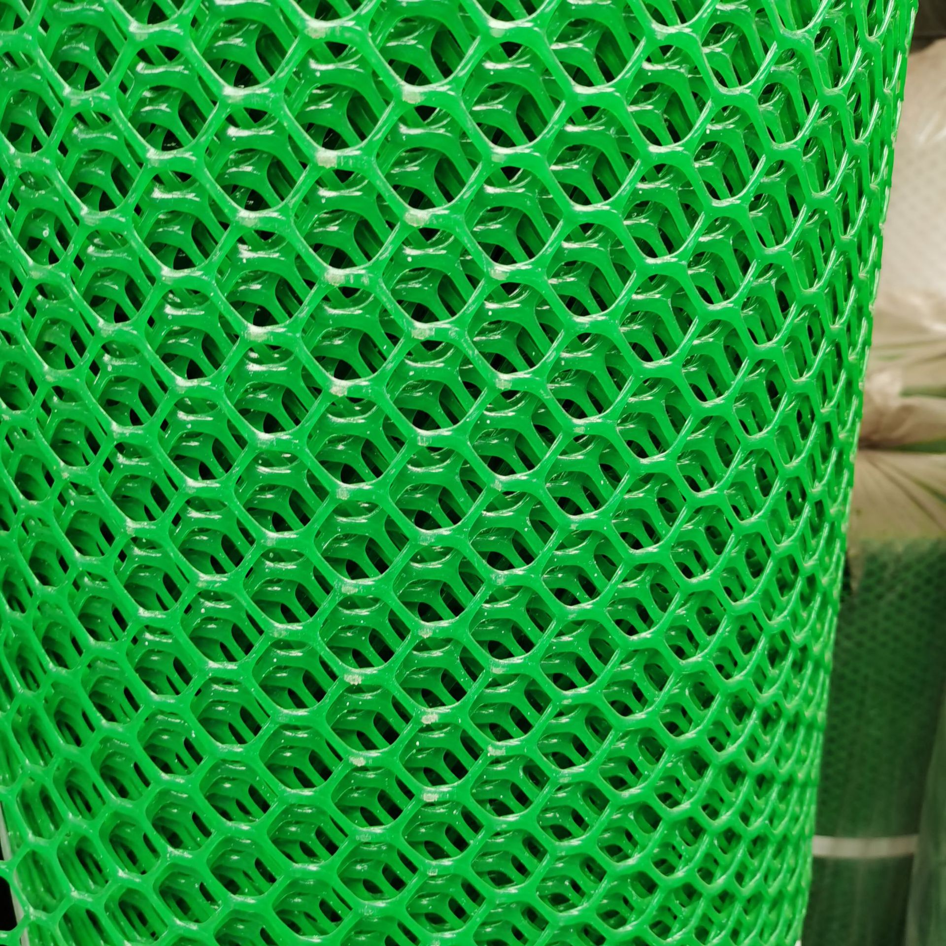 跨境绿色黑色白色养殖塑料网 阳台防护聚丙烯塑料平网 脚垫网-阿里巴巴