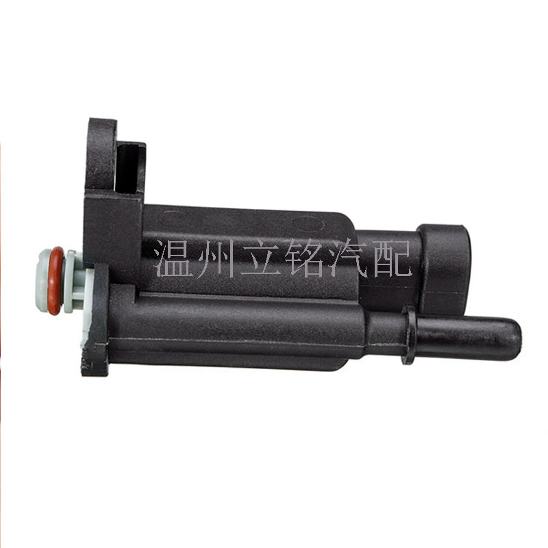 碳罐电磁阀12581282 12573220 12576688 适用雪佛兰 汽车配件-阿里巴巴