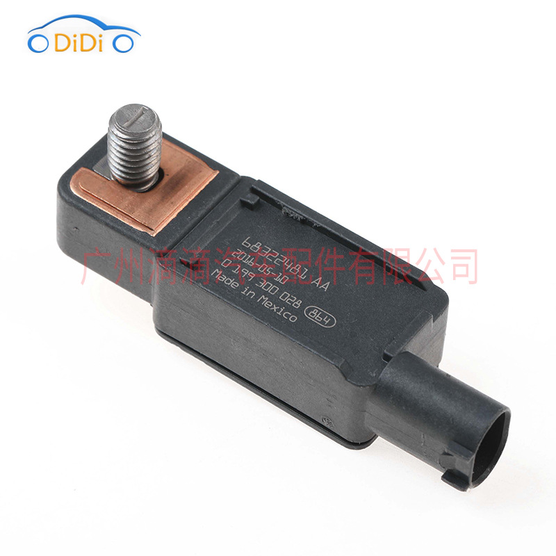 68322481AA 56029778AB 适用道奇蓄电池电瓶保护器电瓶温度传感器-阿里巴巴