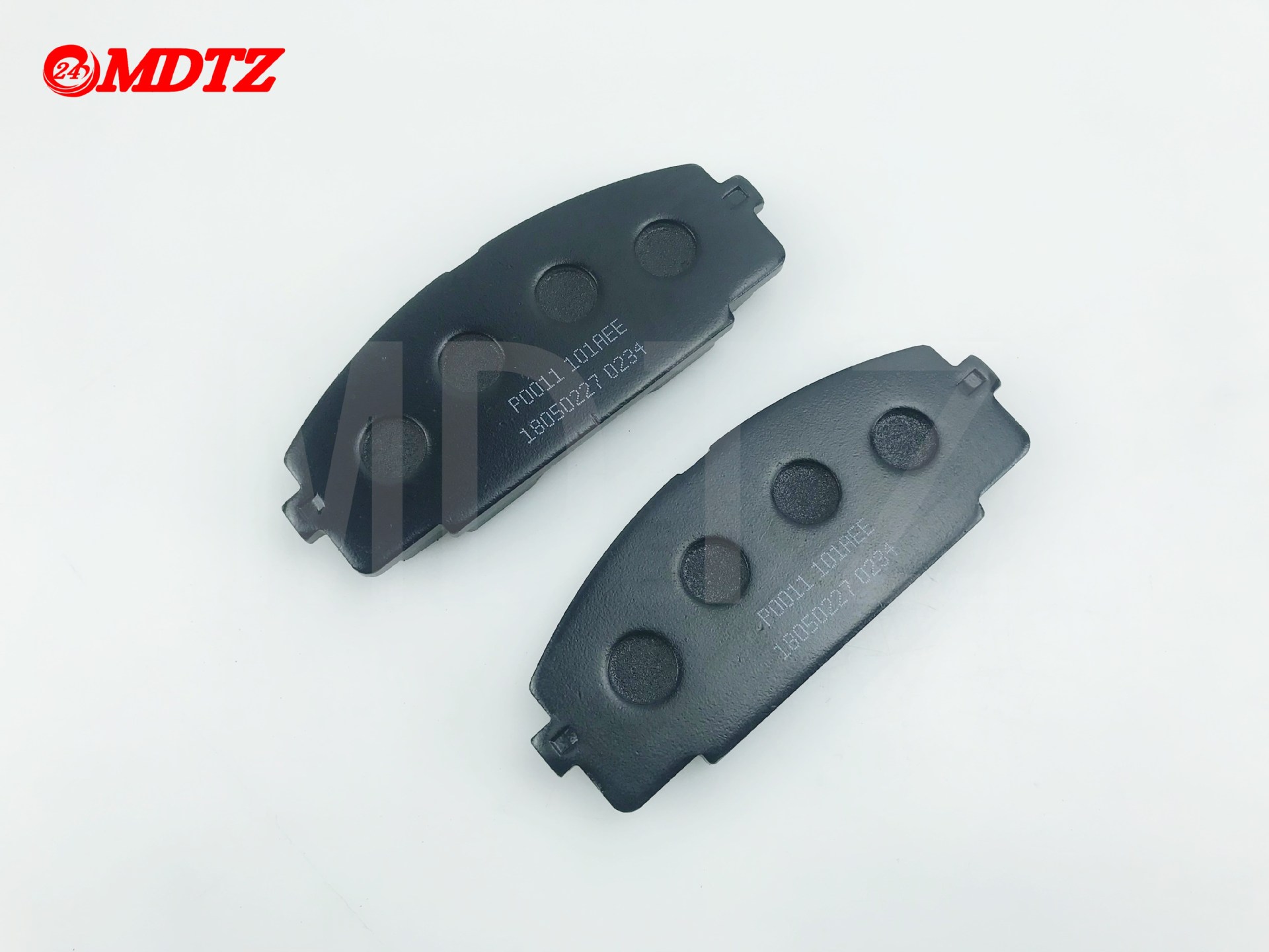 前刹车04465-YZZE9 04465-25040适用于丰田HIACE DYNA LH70 YH70-阿里巴巴