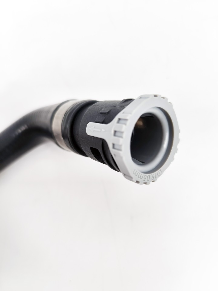 量大优惠30636951适用于沃尔沃S40 S80 XC60空调暖风水管-阿里巴巴