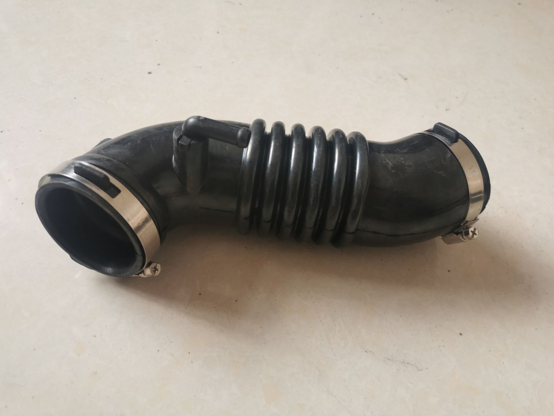 06J103213E.大宝众奥来迪水管德系车管路废气管奔宝驰马管路-阿里巴巴