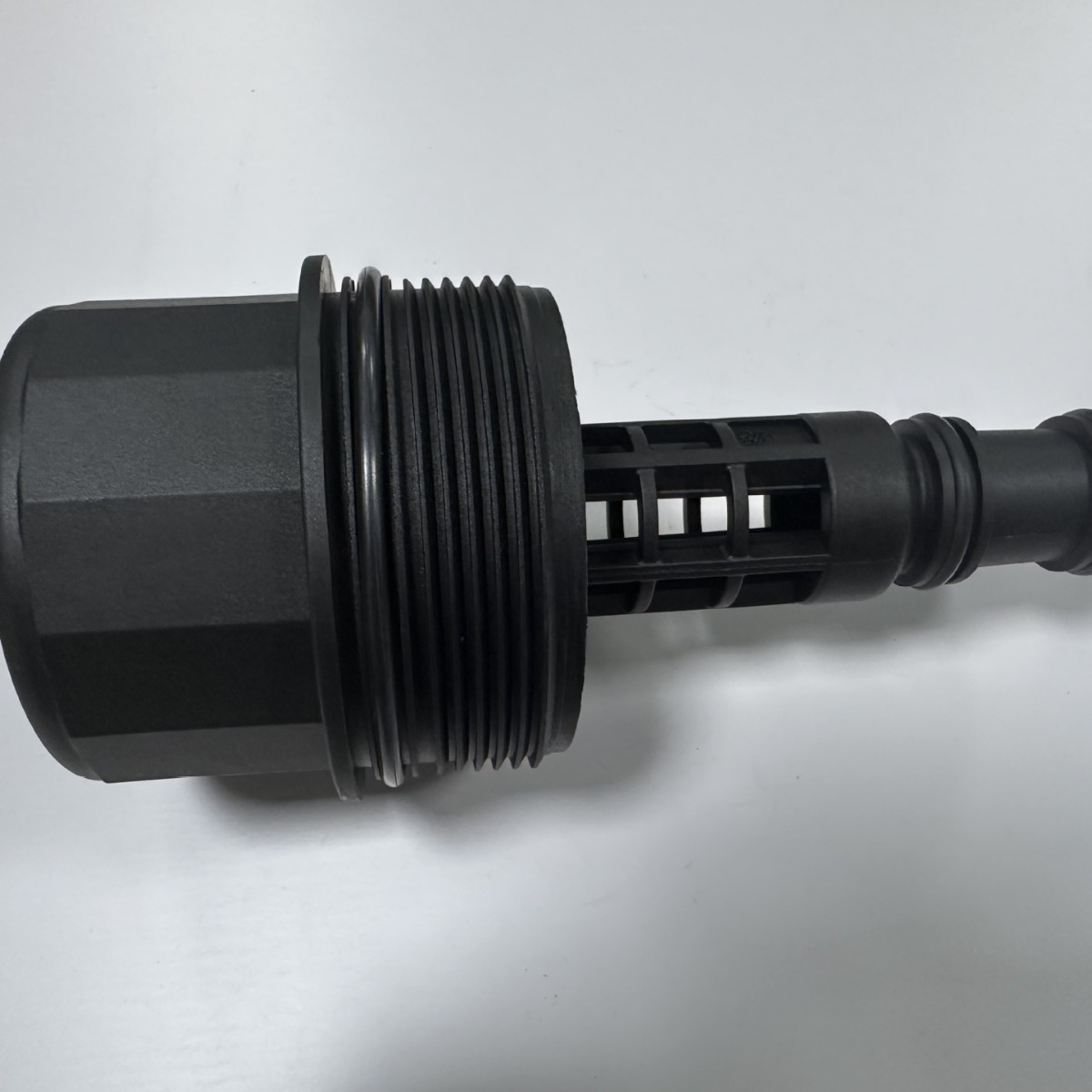 A2721800038 suitable for Mercedes-Benz oil cover oil filter cover