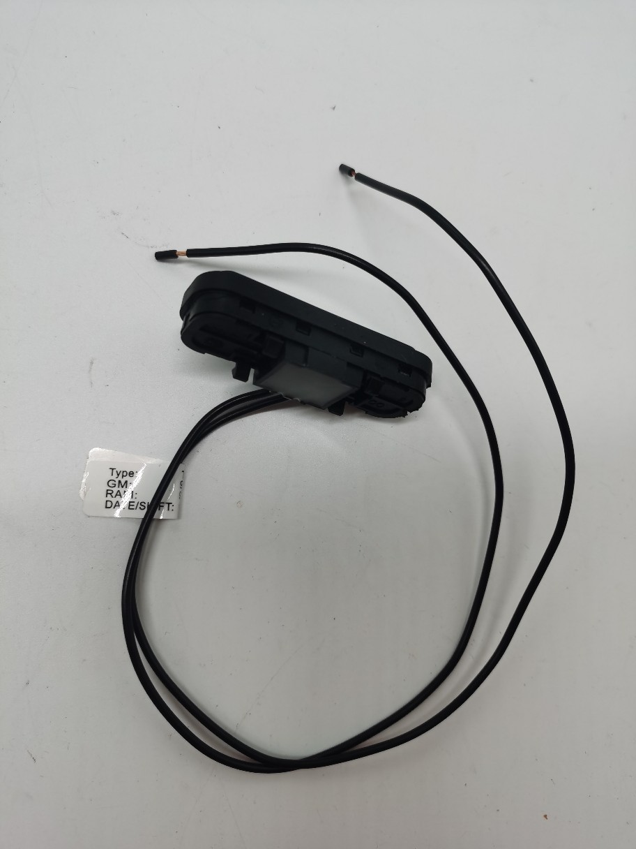 雪佛兰新老款科鲁兹行李箱后备箱开关不带牌照灯零件号码9039465-阿里巴巴