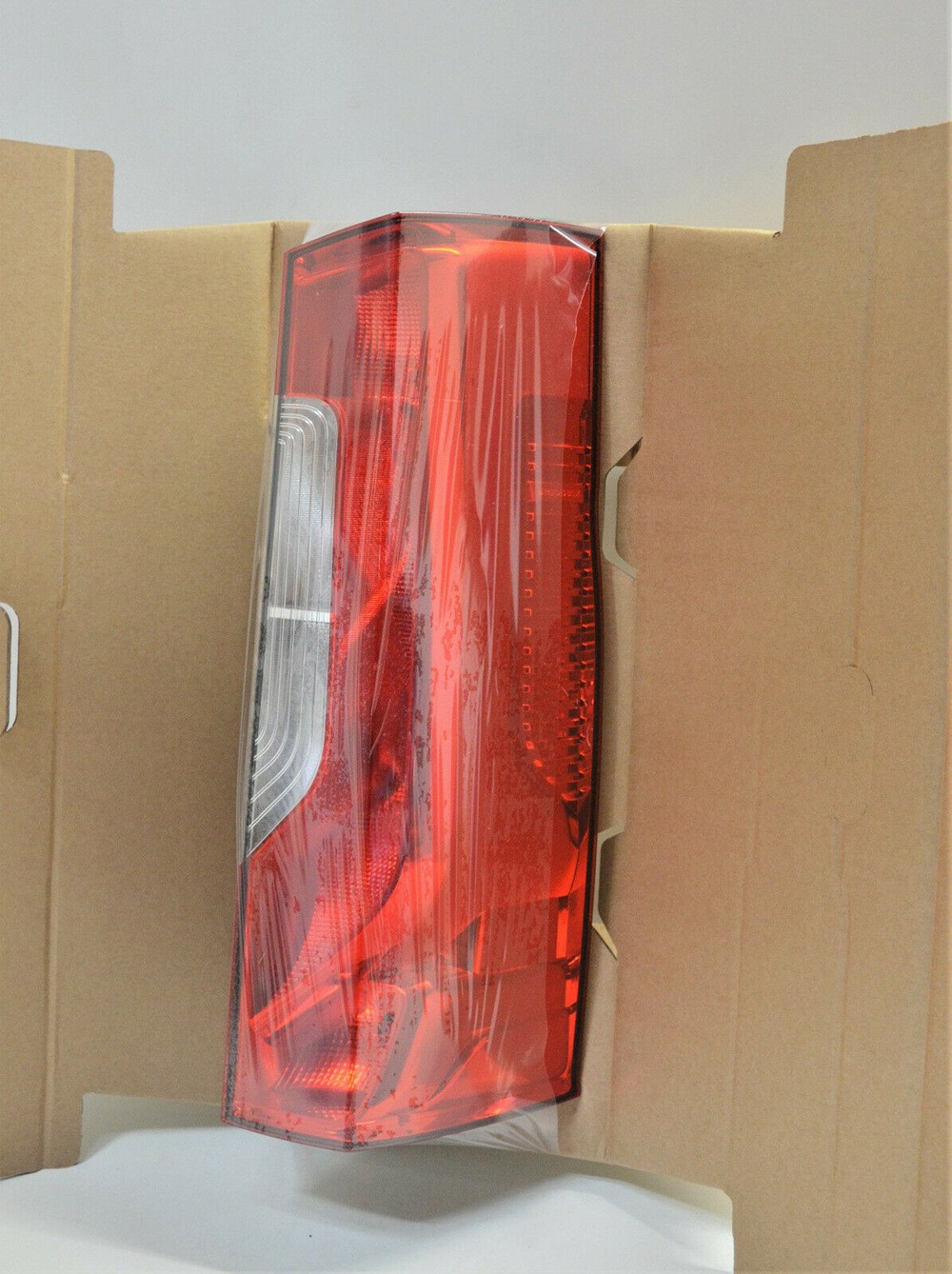 适用斯普林特凌特 MERCEDES SPRINTER W910 尾灯后灯总成91082053-阿里巴巴