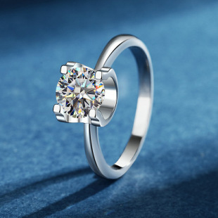 s925纯银经典牛头轻奢戒指镀PT950莫桑石1克拉指环女四爪50分婚戒-阿里巴巴